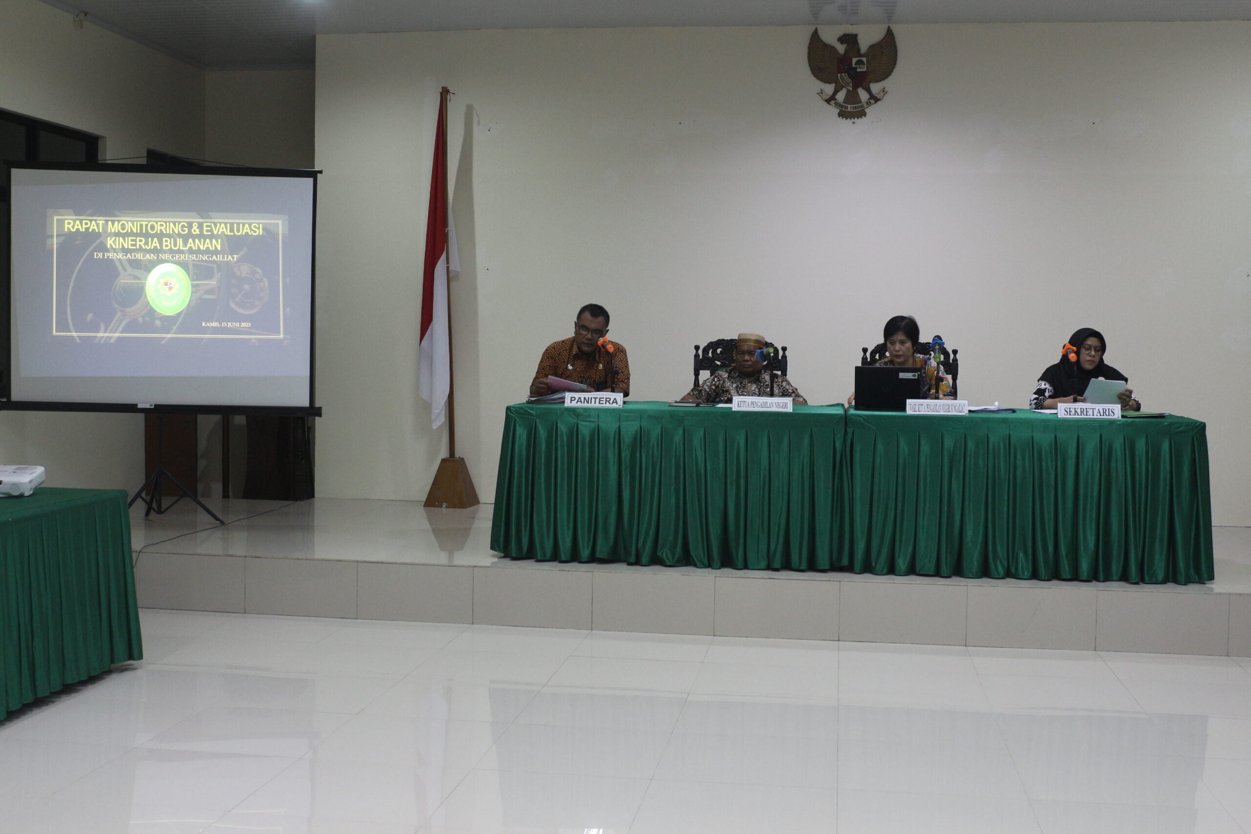 Rapat Monitoring & Evaluasi Kinerja Bulanan Juni 2023 – pn-sungailiat.go.id